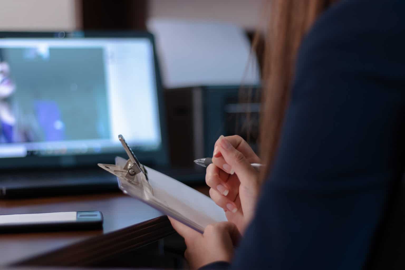 La valeur ajoutée des formations en psychologie pour votre carrière - AFPRO